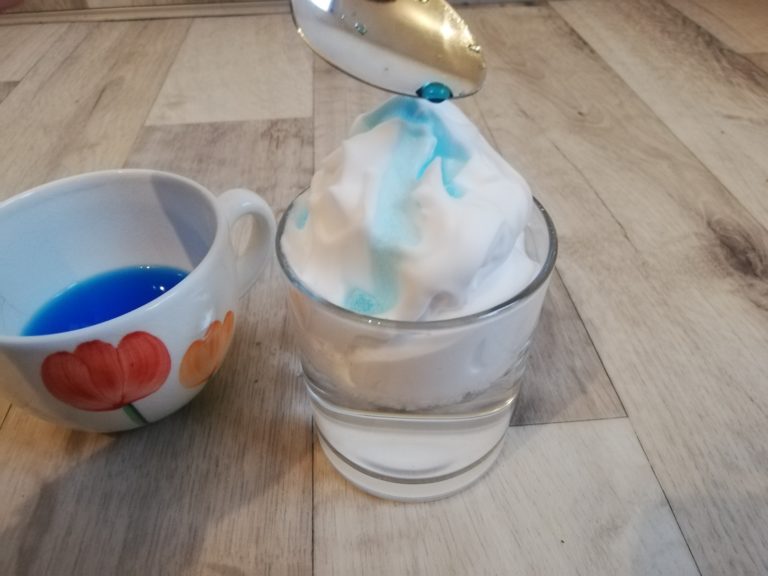 Die Regenwolke - Ein witziges Experiment für Kinder - kimily.de