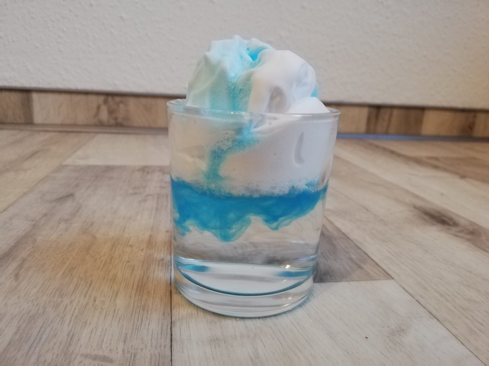 Die Regenwolke - Ein witziges Experiment für Kinder - kimily.de